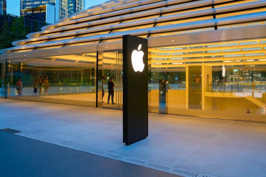 Apple's Design Chief Describes iPhone 17 Air as a Dream Come True ...